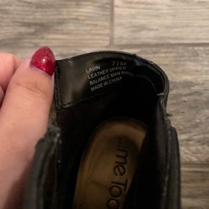 me too | Shoes | Me Too Lawn Black Leather Booties Size 75 Guc | Poshmark